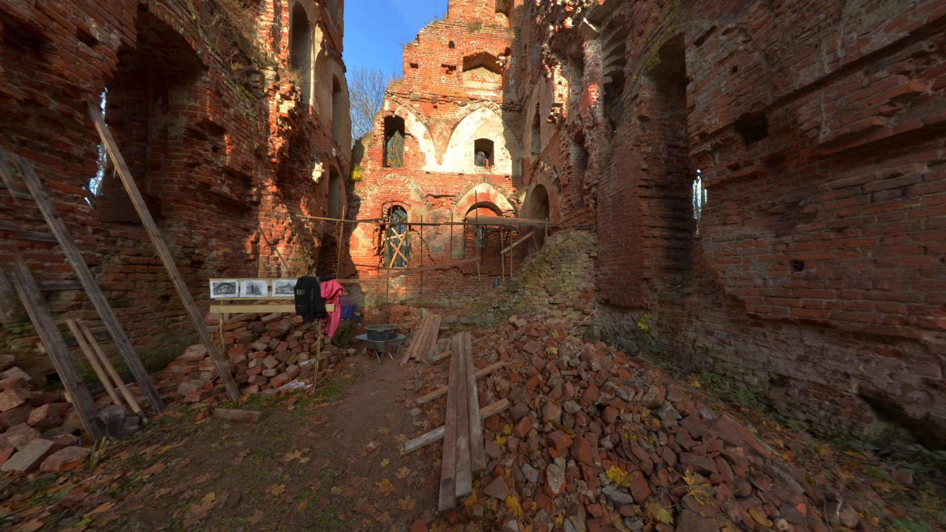 Balga Castle, inside | 360° panorama | Roman Grinev | TrueVirtualTours